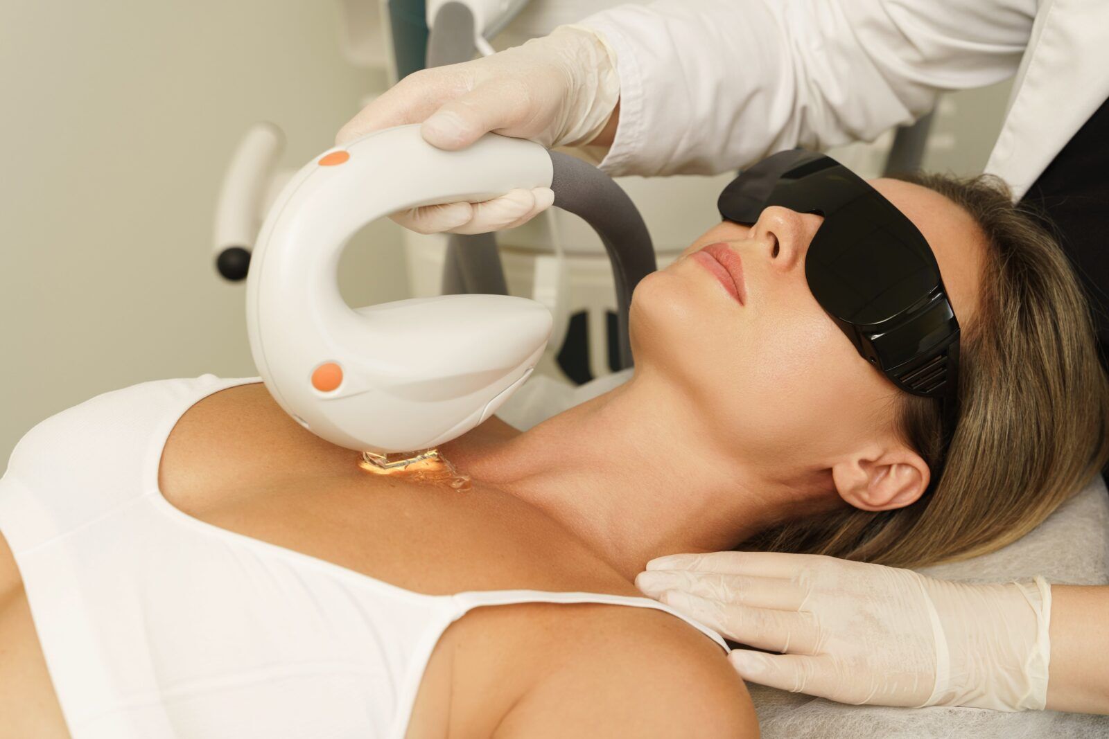 How Does IPL Work? Understanding the Science Behind the Treatment ...